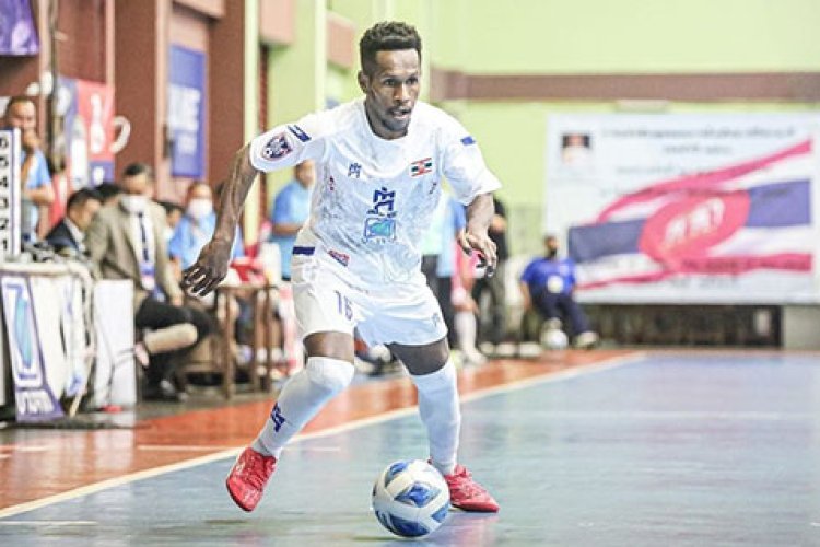 Wendy Brian Pemain Indonesia Pertama yang Cetak Gol di Liga Futsal ...